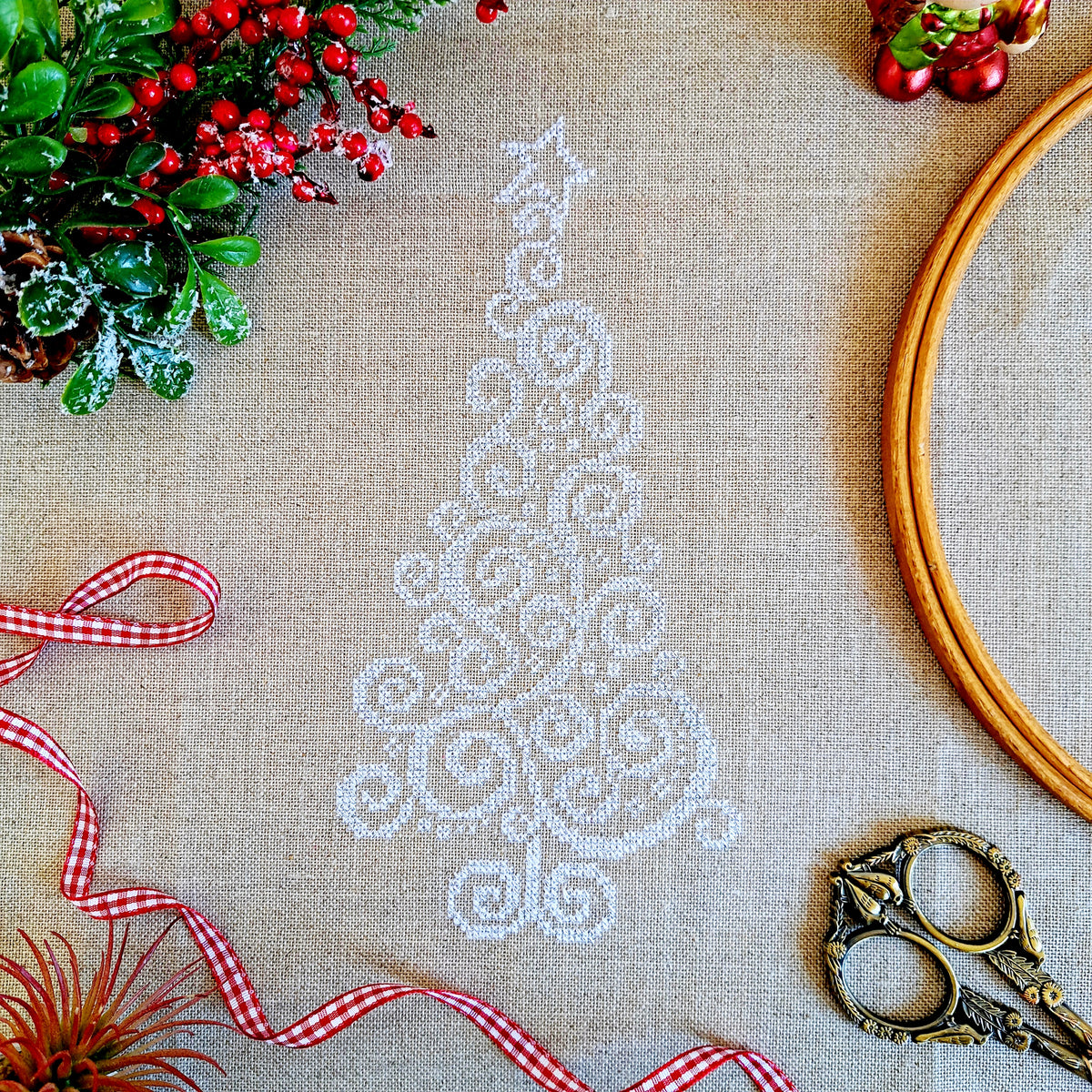 Artmishka - Lace Christmas Tree – Dinky Dyes